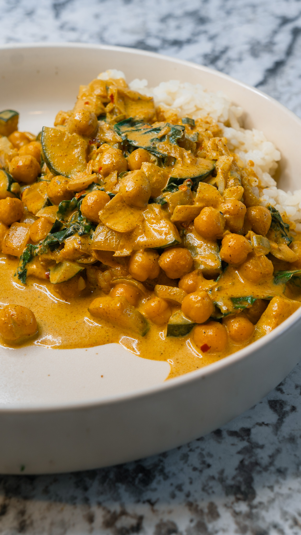 Easy Vegan Chickpea Curry - Organically Jae